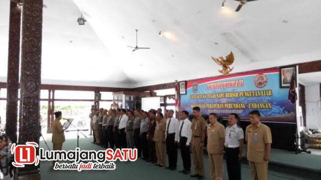 Berantas Pungutan Liar, Bupati Asat Kukuhkan Unit Saber Pungli