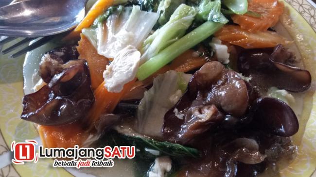 Nikmatnya Sajian Capcay Goreng di Warung Mbak Eni