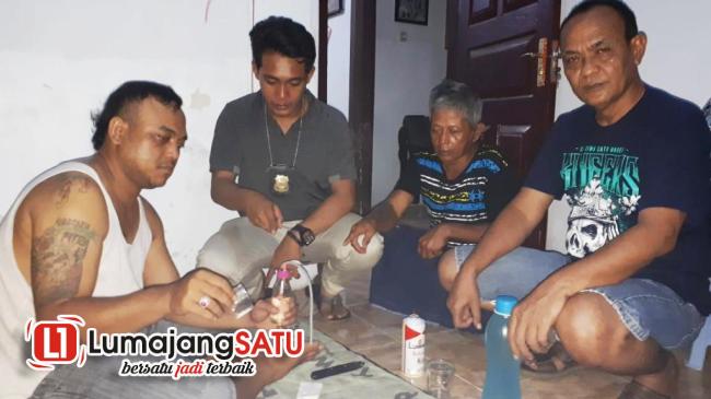 Pria Bertato Warga Pulo Diringkus Polisi Usai Pesta Sabu